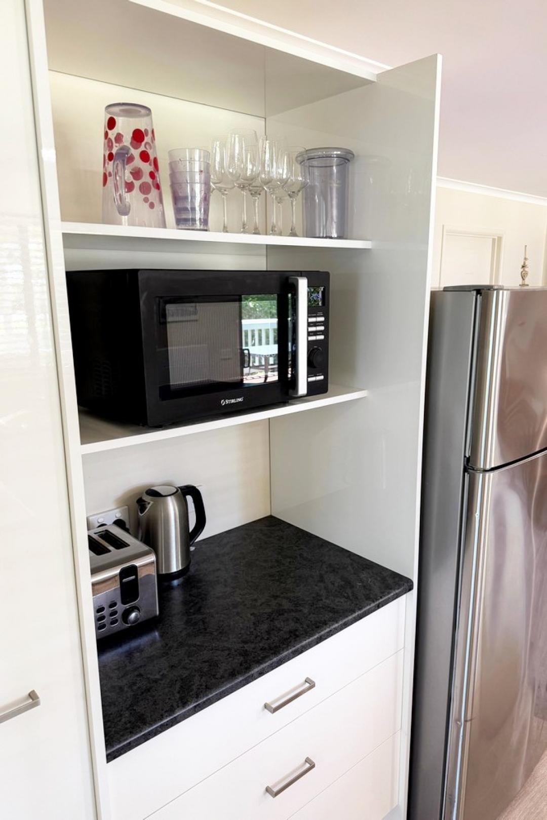 Gippsland Lakes Holiday Rentals Official Site - Tanjil Cottage